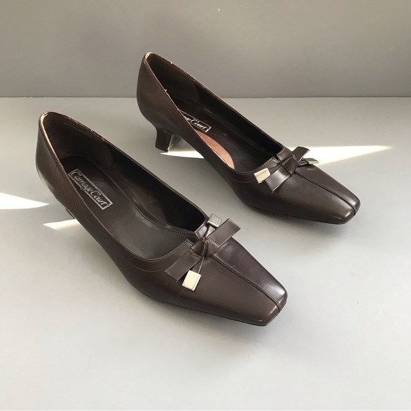 Carriage Court | Shoes | Carriage Court Becca Vintage Square Toe Bow ...